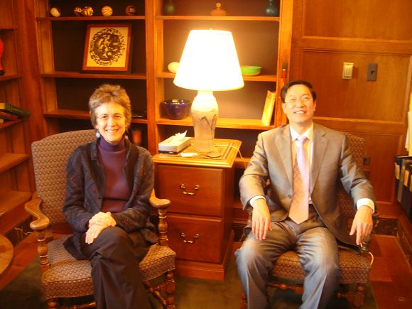 杨成铭教授访问美国著名法学院